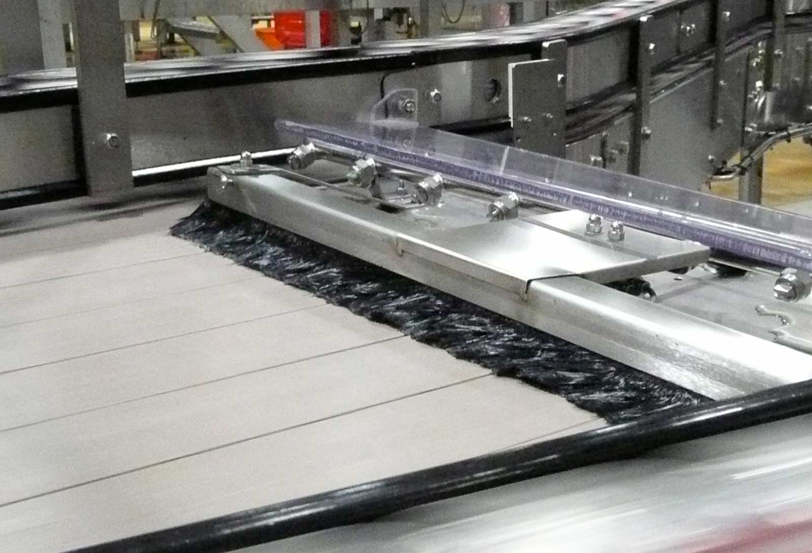 Efficient Wet, Dry, and Semi-Dry Conveyor Lubrication | Diversey